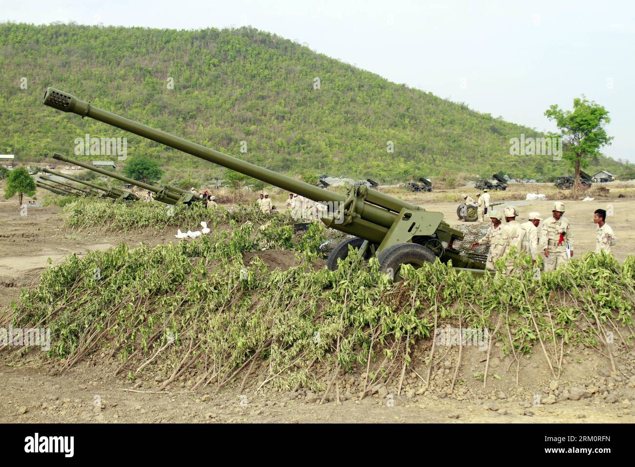 130 mm hi-res stock photography and images - Alamy