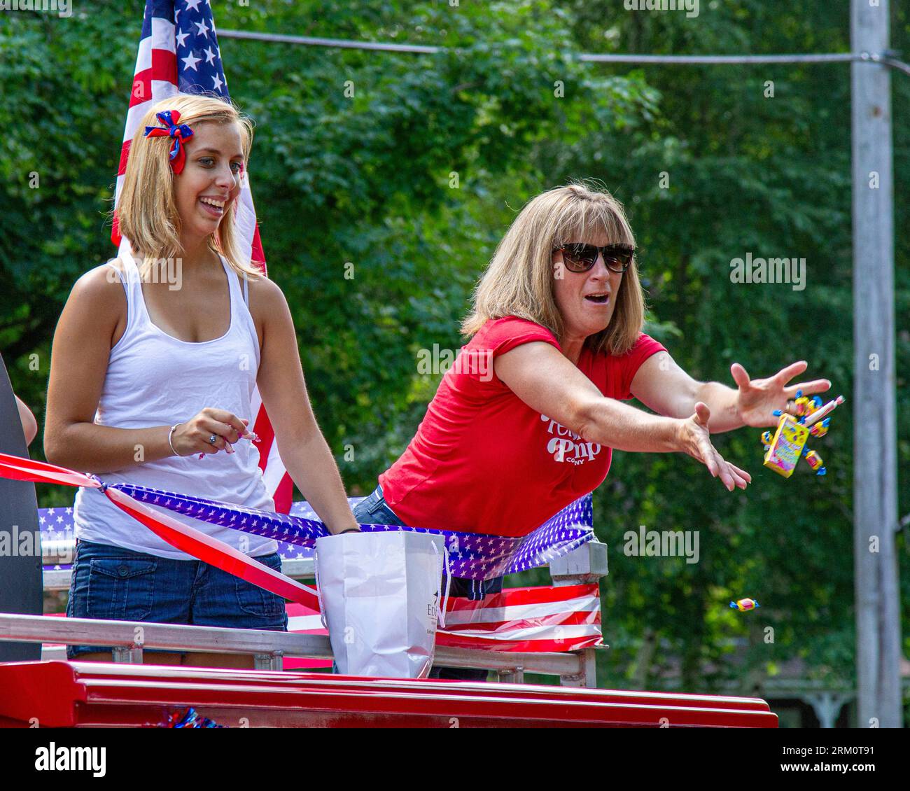Woman out of town hi-res stock photography and images - Alamy