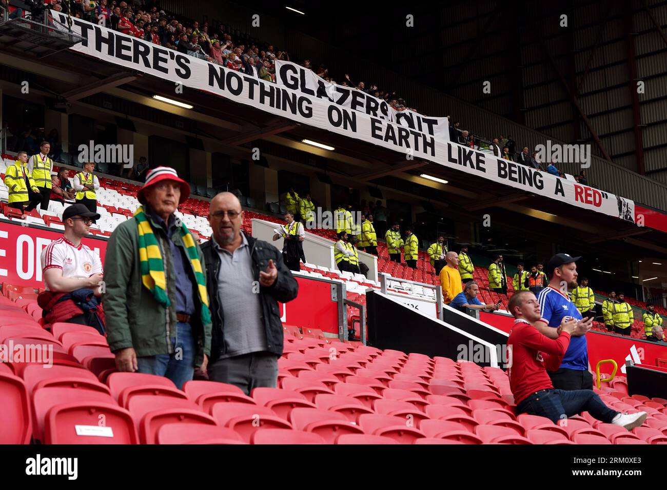 Manchester United fans protest against the ownership of the club by the ...