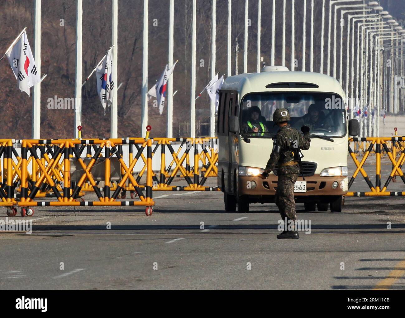 Unification bridge hi-res stock photography and images - Alamy