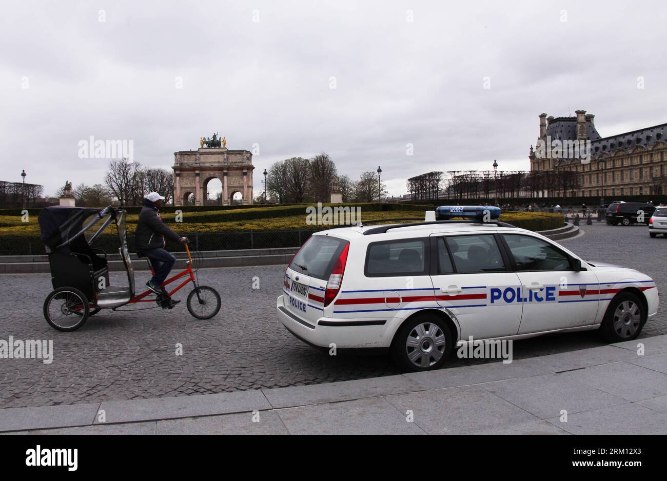 Pickpockets paris hi-res stock photography and images - Alamy