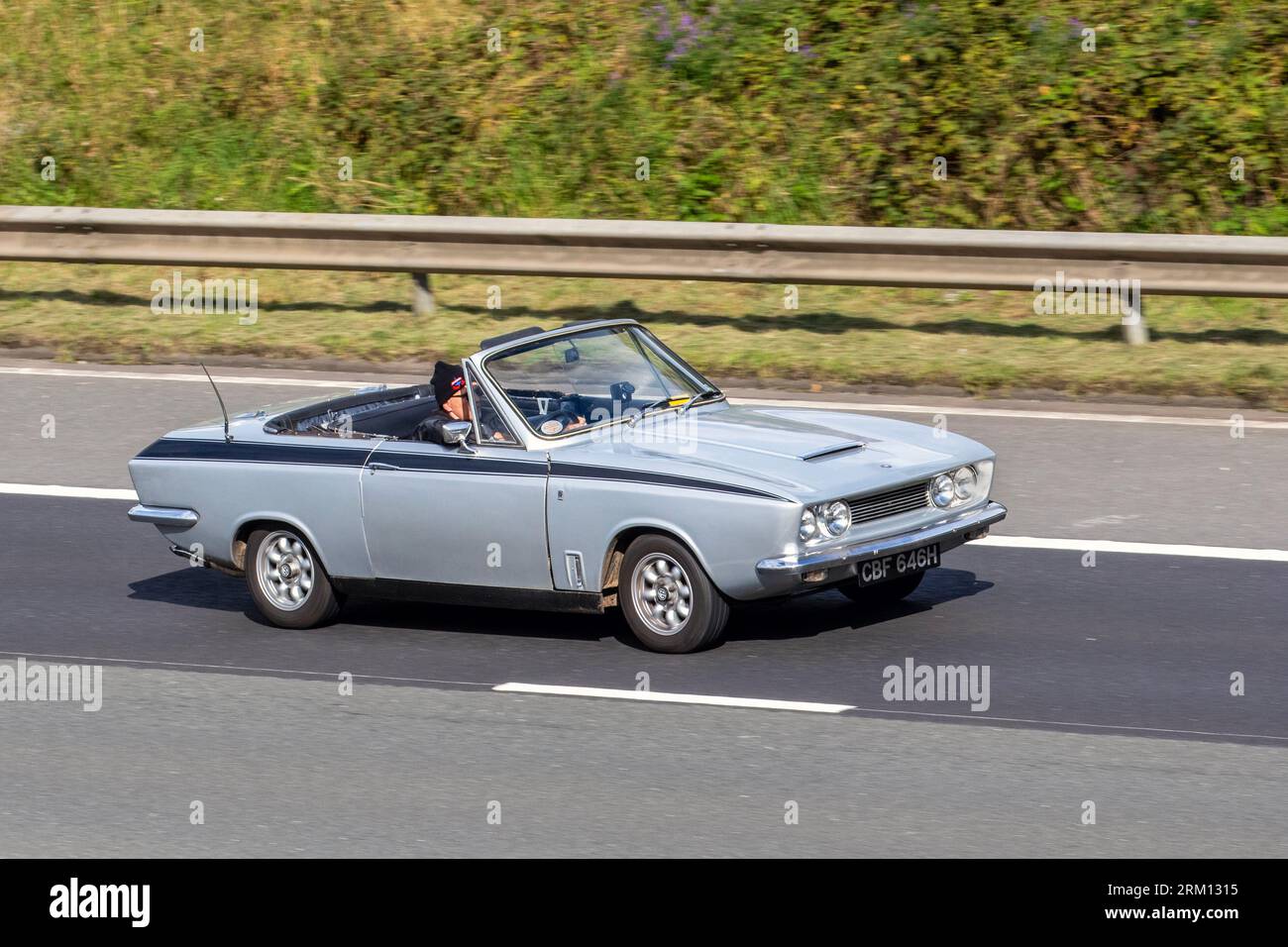 12 bond equipe 2 ltr convertible hi-res stock photography and images ...