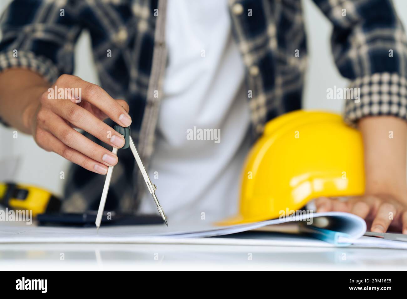 Engineer are planning a structure sketch with circular tools. Complete ...