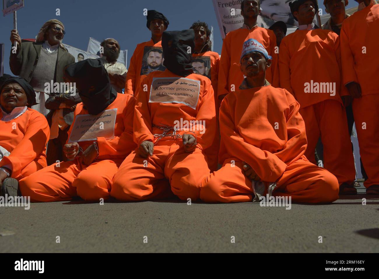 Prison uniforms hi-res stock photography and images - Alamy