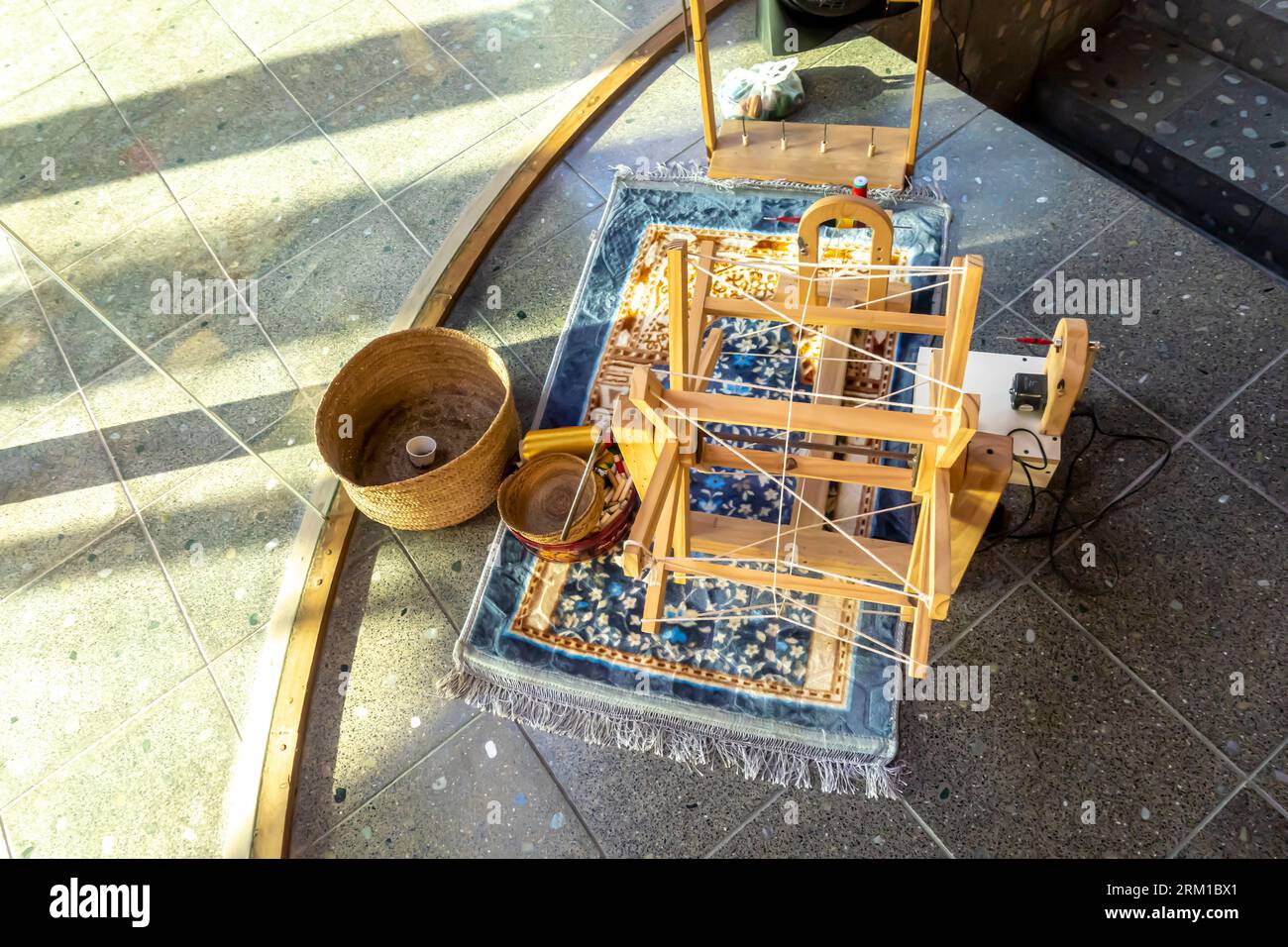 Traditional weaving bahrain hi-res stock photography and images - Alamy
