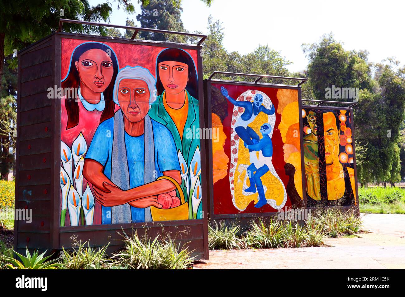 Los Angeles, California: The Wall: Las Memorias AIDS Monument (designed ...