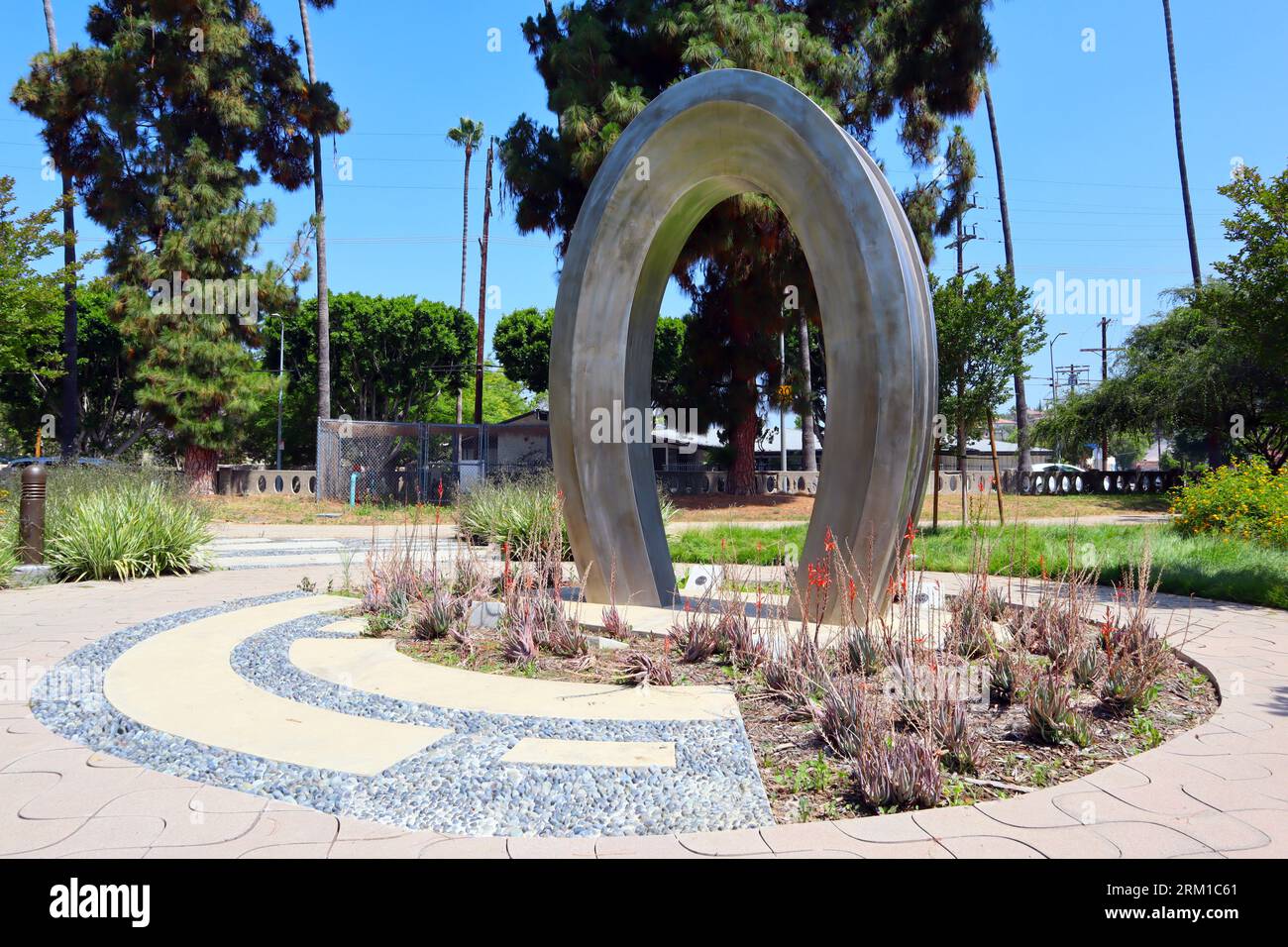 Los Angeles, California: The Wall: Las Memorias AIDS Monument (designed ...