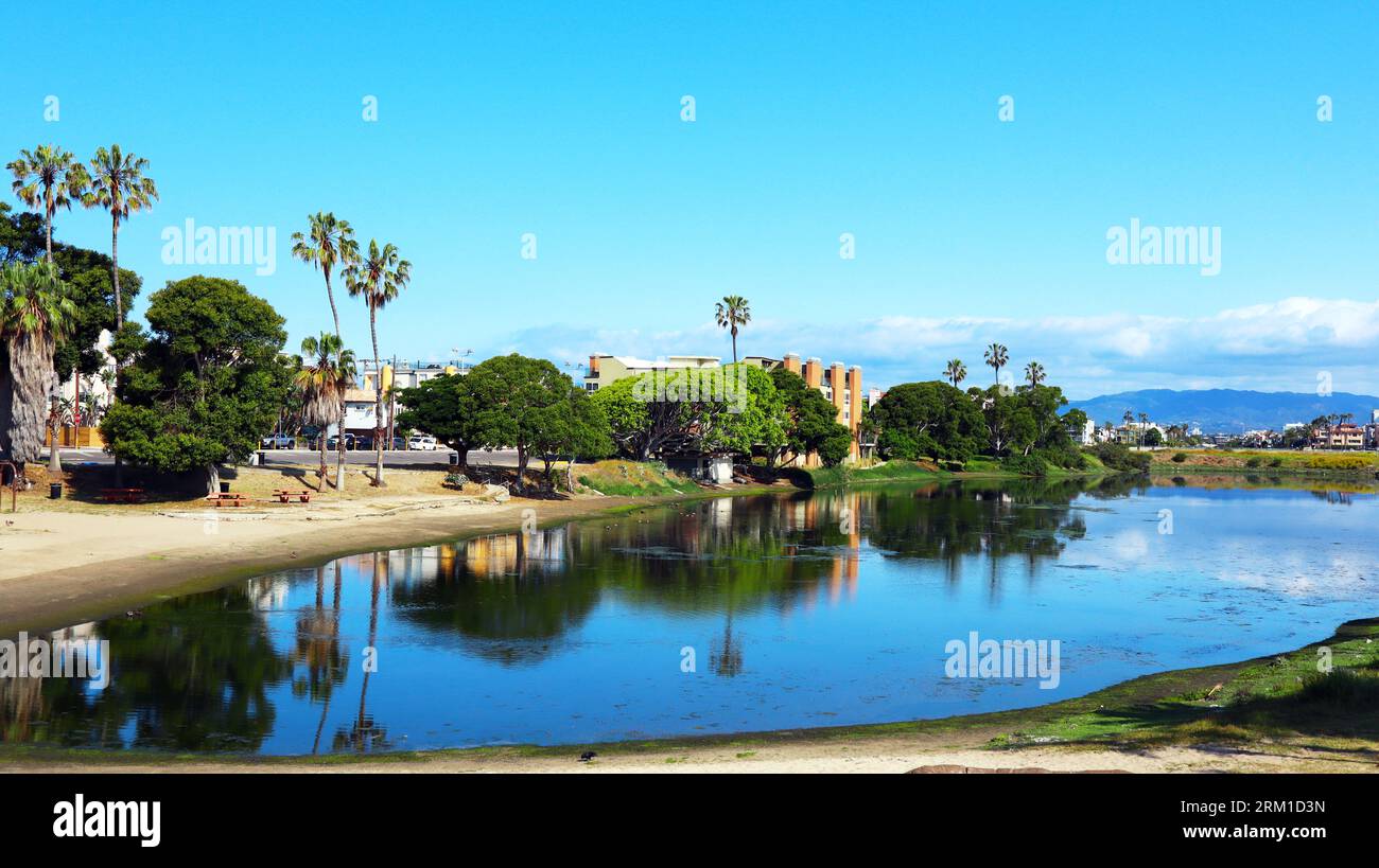 Playa del Rey (Los Angeles), California: Del Rey Lagoon Park in the ...