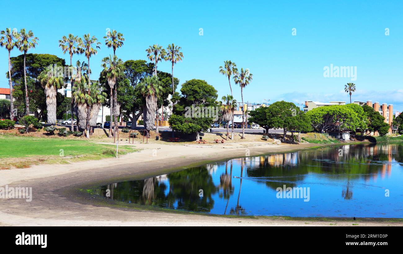 Playa del Rey (Los Angeles), California: Del Rey Lagoon Park in the ...