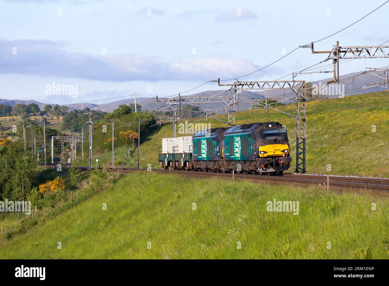 Direct rail Services class 68 locomotives 68005 Defiant + 68009 Titan ...