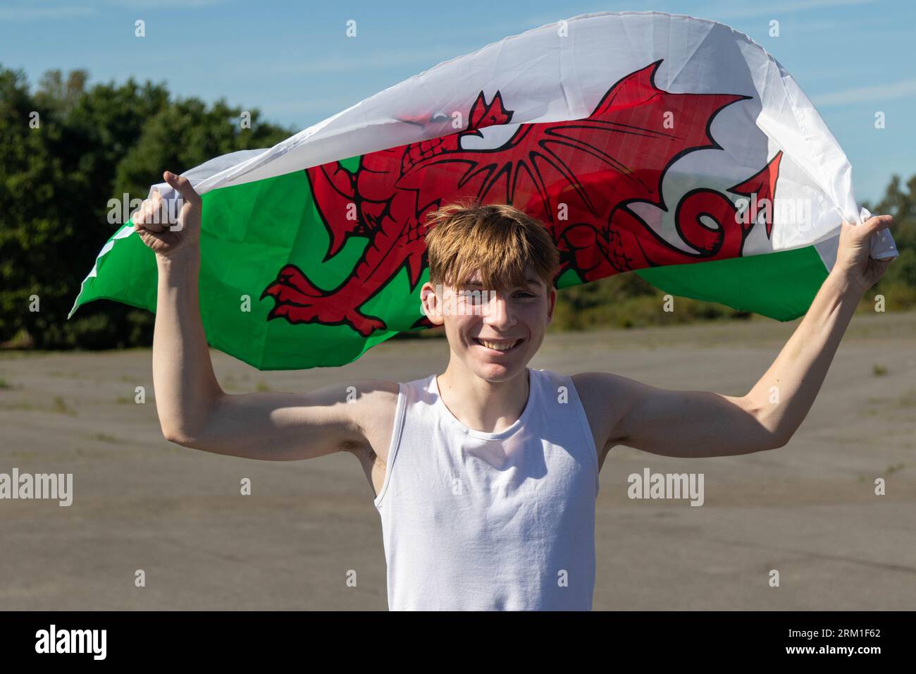 Patriotic welsh boy hi-res stock photography and images - Alamy