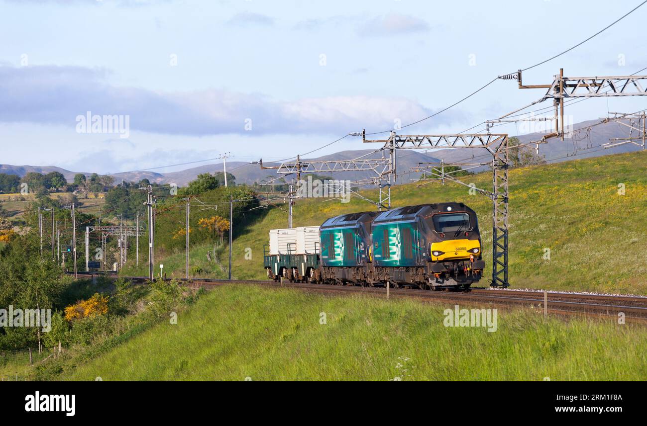 Direct rail Services class 68 locomotives 68005 Defiant + 68009 Titan ...