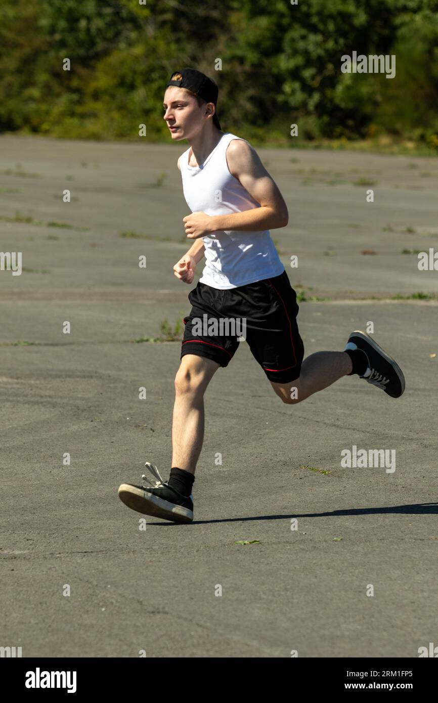 Backwards cap hi-res stock photography and images - Alamy