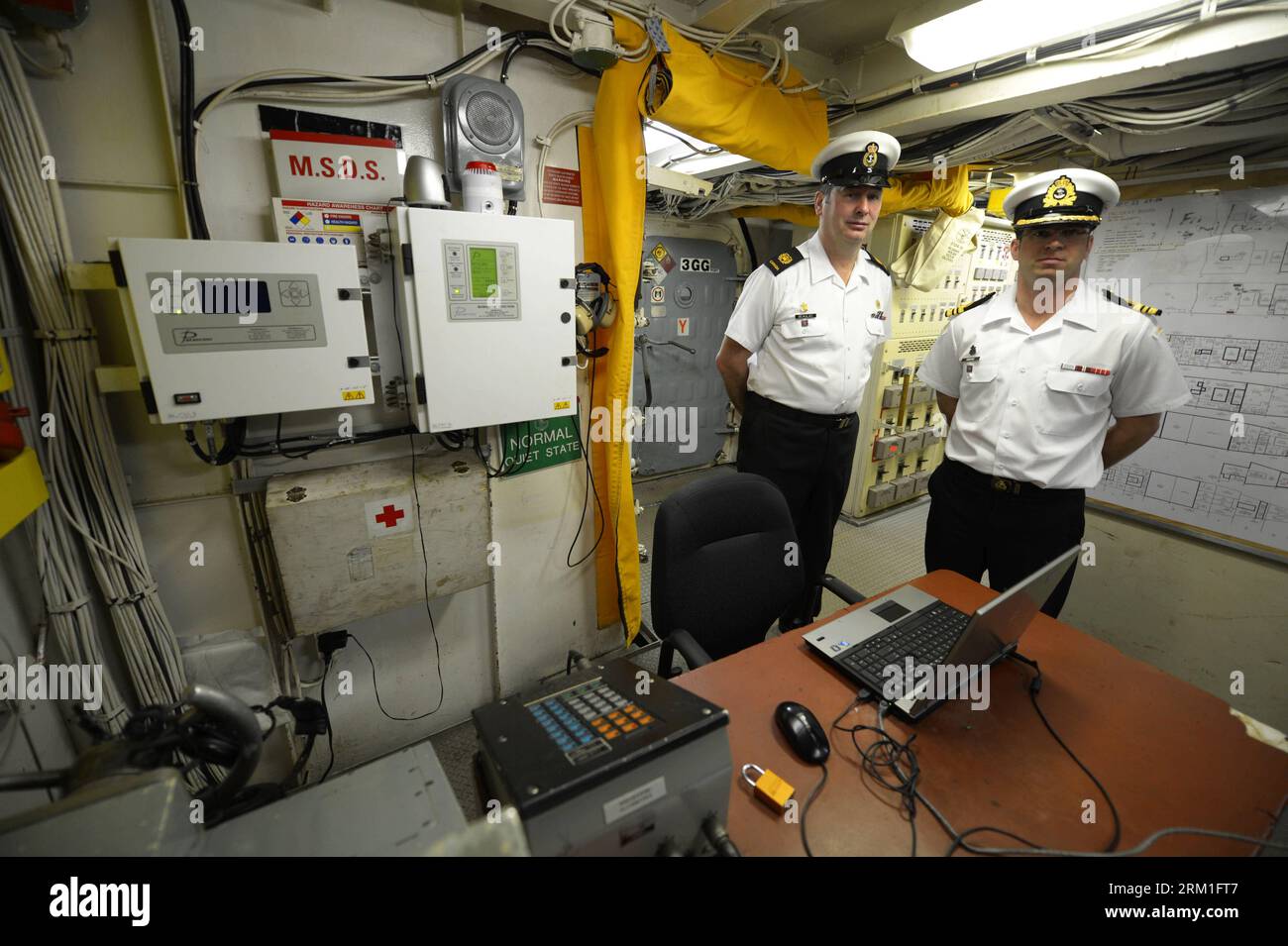 Control room in royal navy hi-res stock photography and images - Alamy