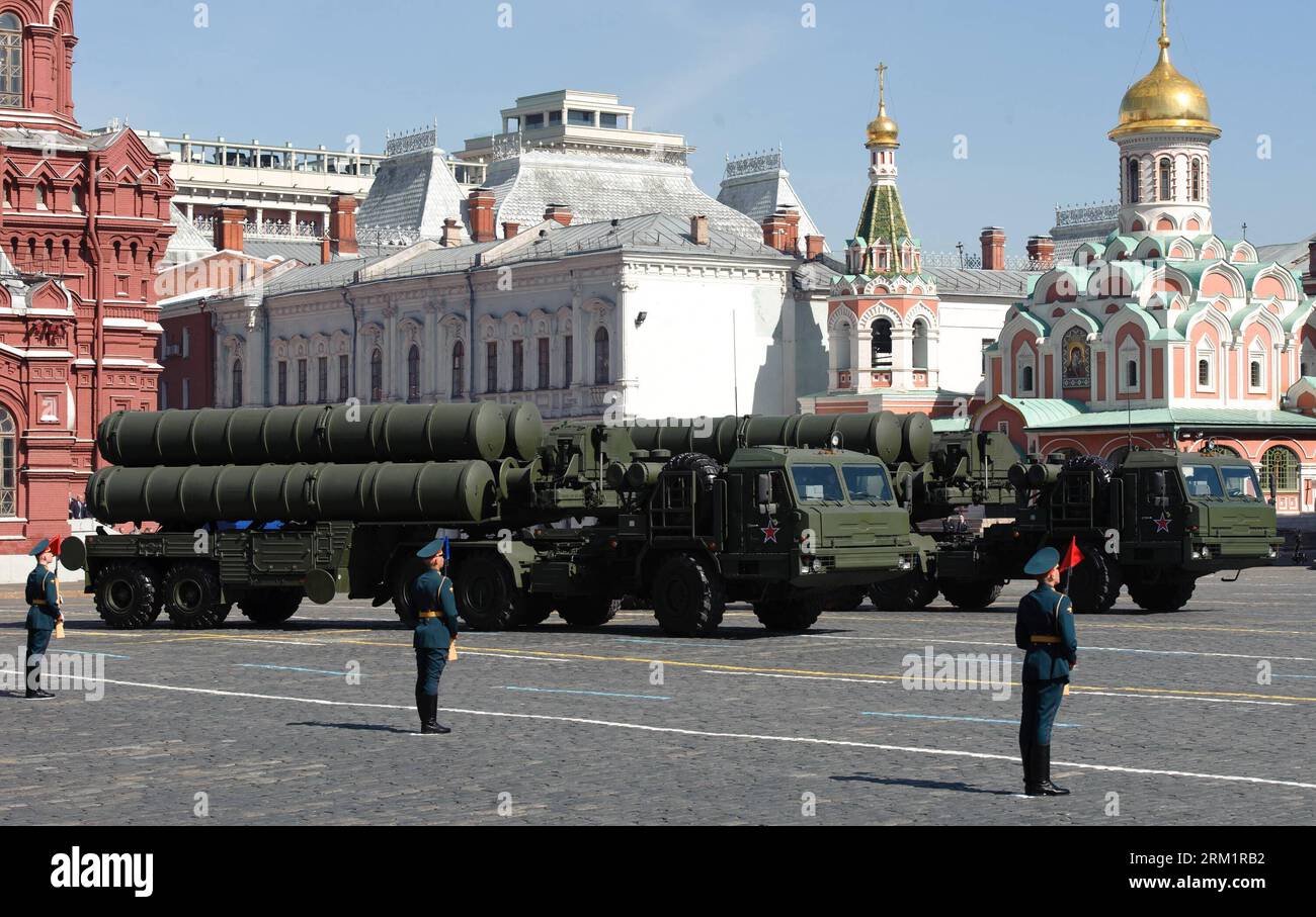 Soviet missile parade hi-res stock photography and images - Alamy