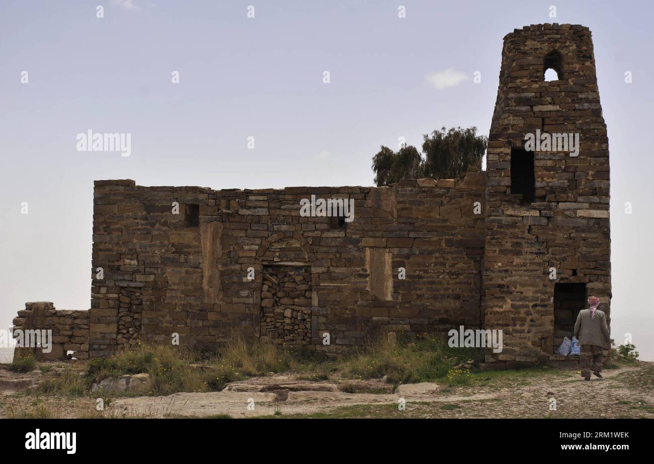 Thula yemen buildings hi-res stock photography and images - Alamy