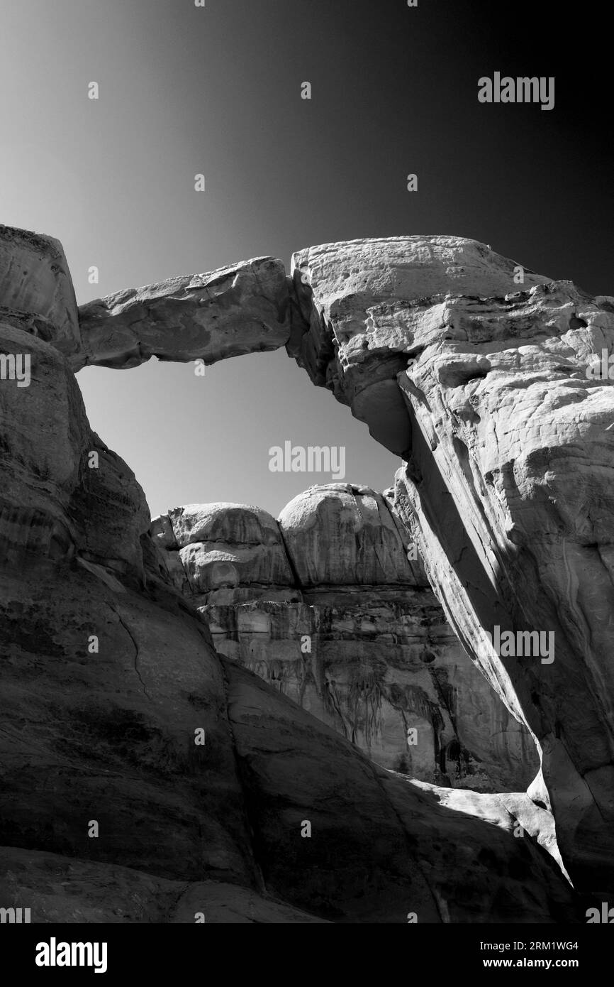 The Burdah rock bridge, Wadi Rum, Unesco World Heritage Site, Jordan ...
