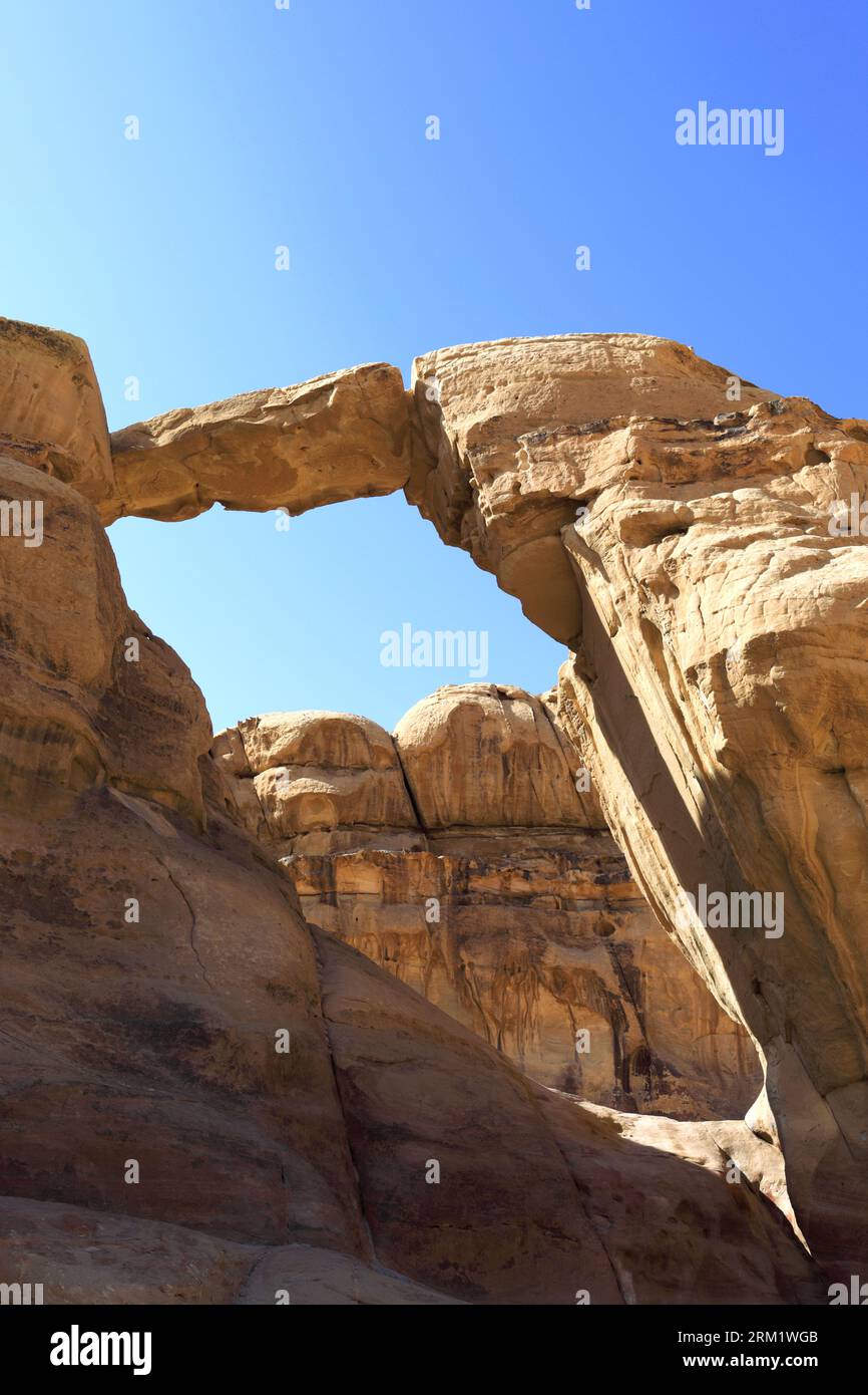 The Burdah rock bridge, Wadi Rum, Unesco World Heritage Site, Jordan ...