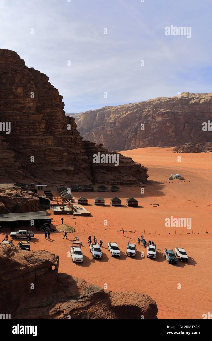 Tourist on a Jeep Tour in Wadi Rum, Unesco World Heritage Site, Jordan ...