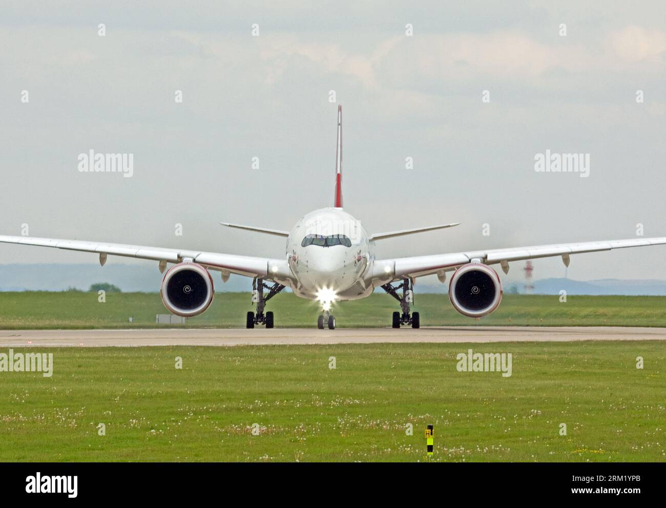 G-VLIB, Virgin Atlantic, Airbus A350-1041 Stock Photo - Alamy