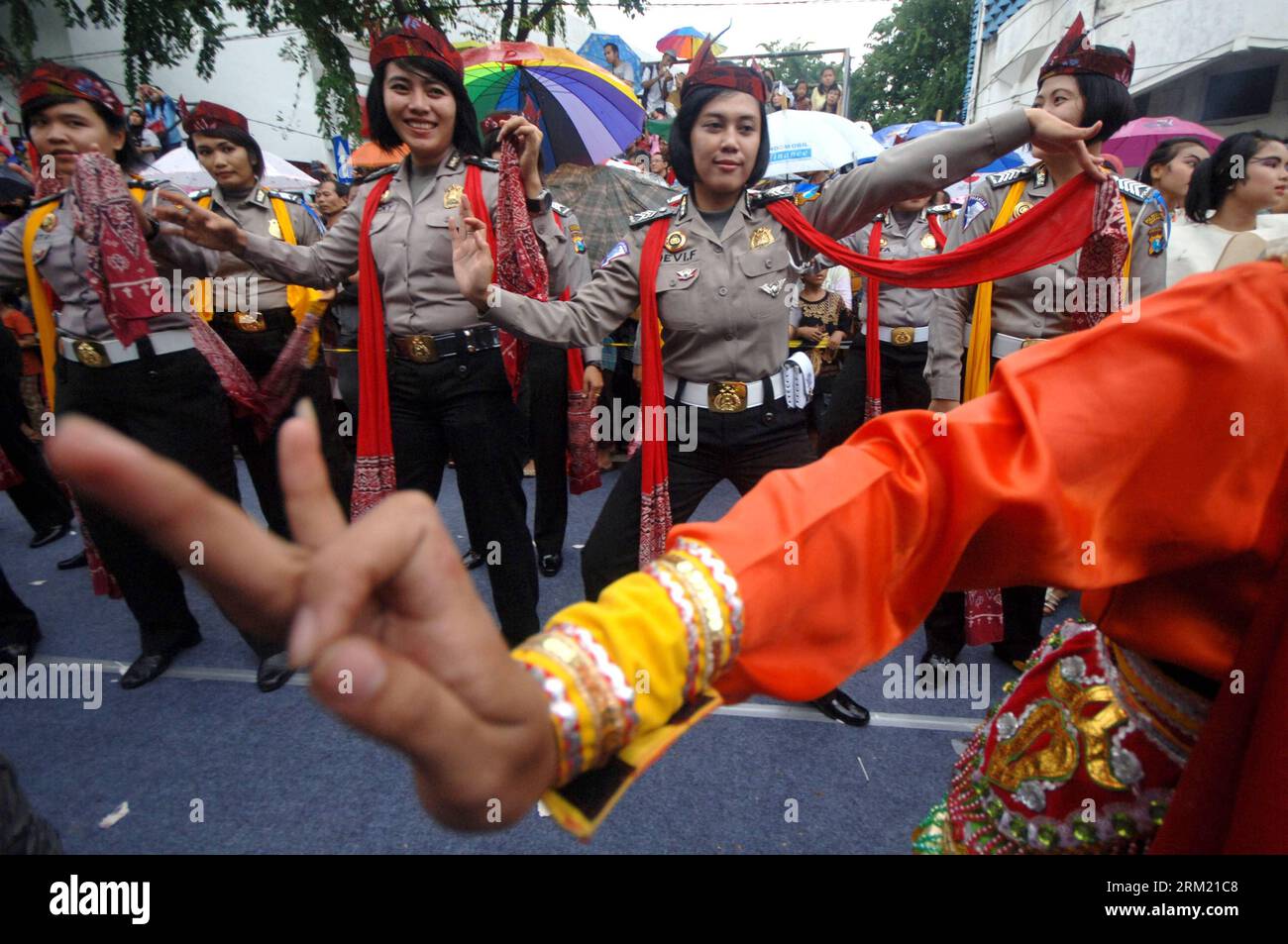 Java tanz hi-res stock photography and images - Alamy