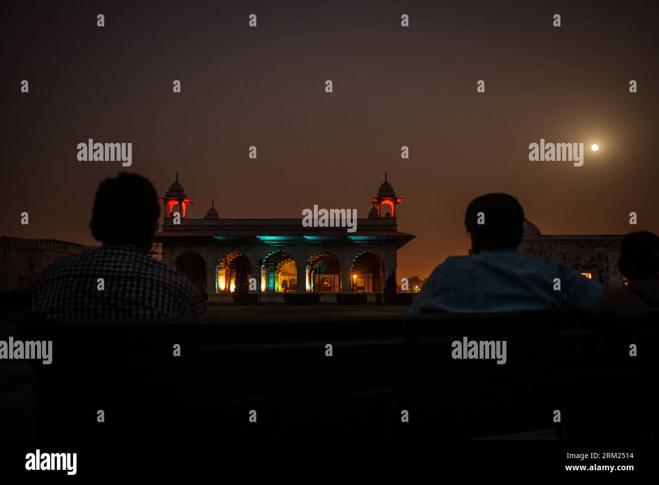 Red fort light and sound show hi-res stock photography and images - Alamy