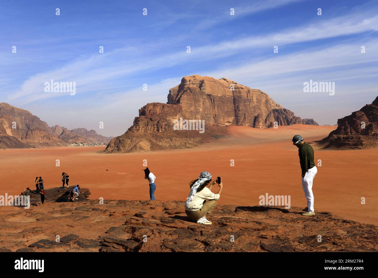 Overview of the Jebel Umm Al Ishrin rock, Wadi Rum, Unesco World ...