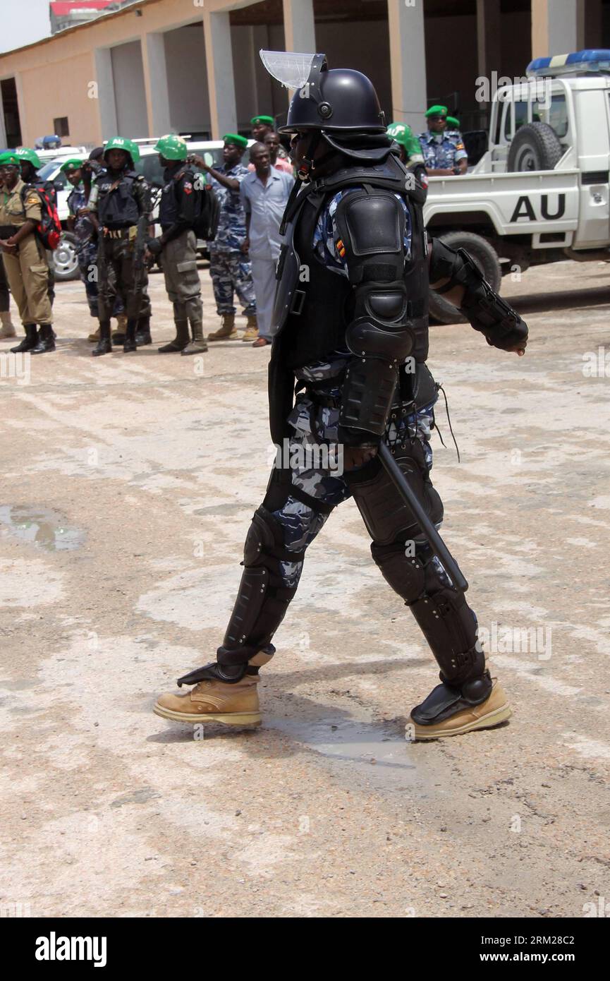 Somali police force hi-res stock photography and images - Alamy