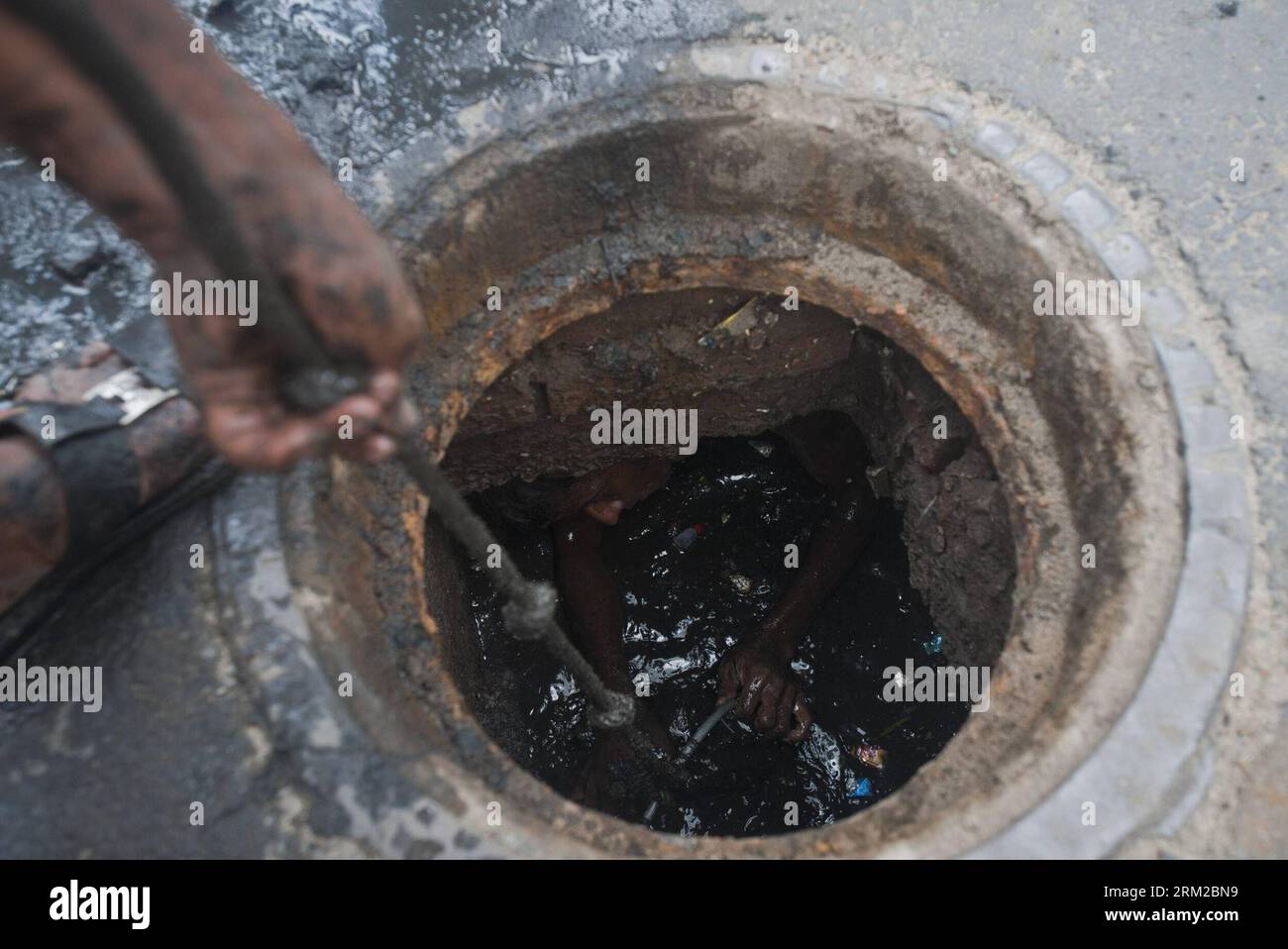Indian underground drainage system hi-res stock photography and images ...