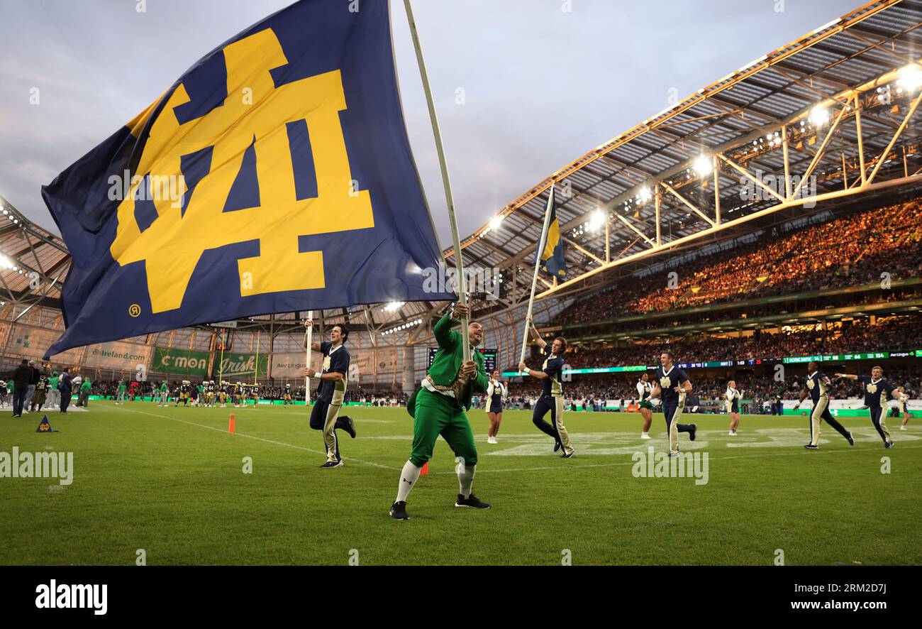 Notre Dame celebrates a touchdown against Navy during the first half of ...