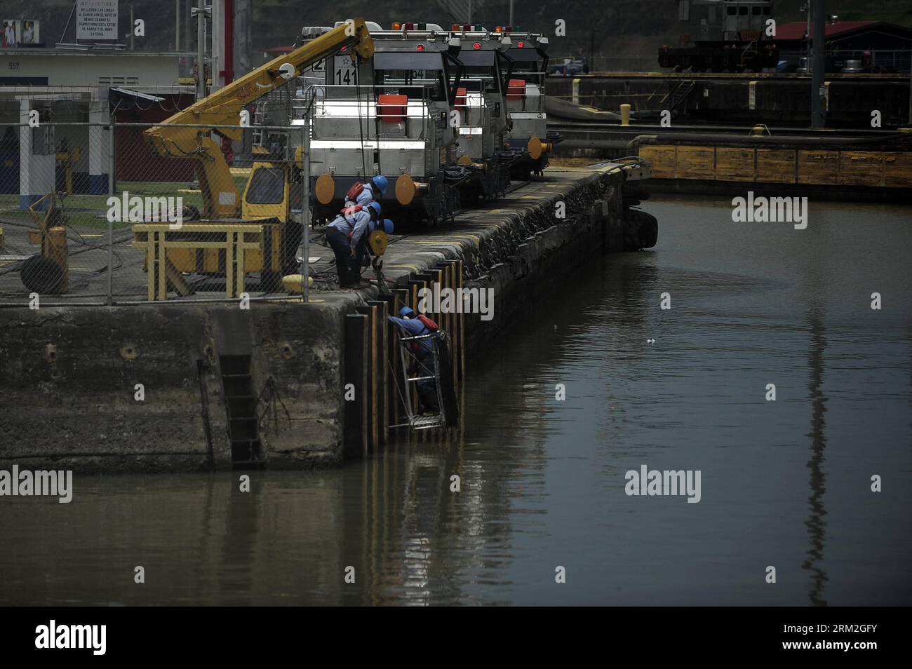 City indusry infrastructure hi-res stock photography and images - Alamy