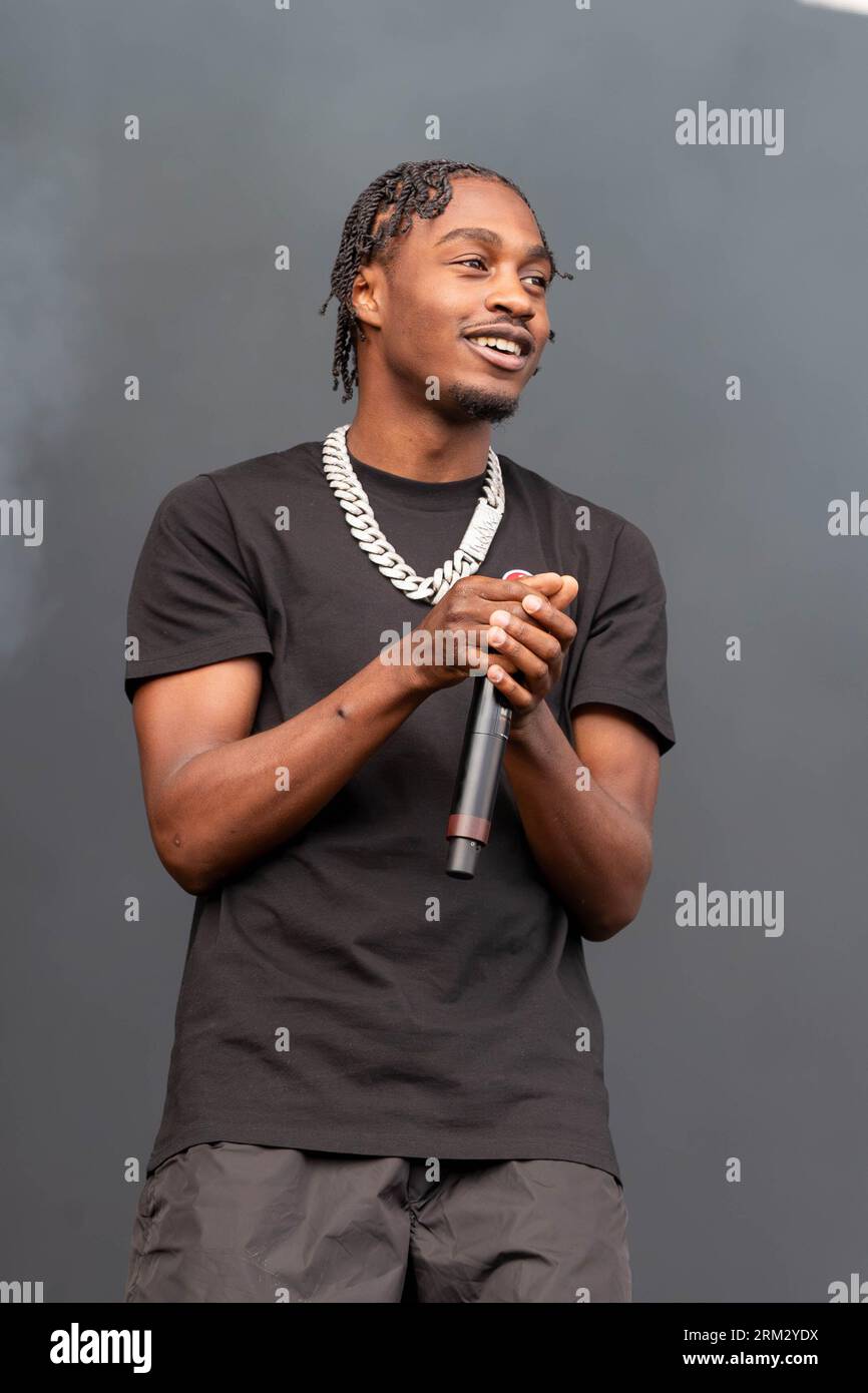 Lil tjay hi-res stock photography and images - Alamy