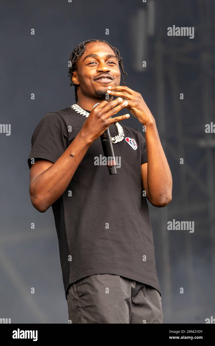 Lil tjay hi-res stock photography and images - Alamy