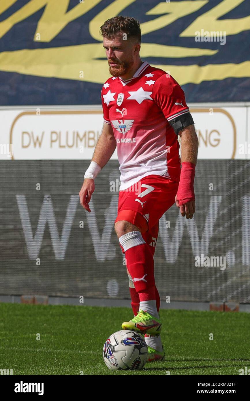 Nicky Cadden #7 of Barnsley during the Sky Bet League 1 match Wigan ...