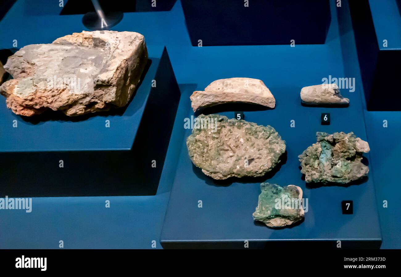 Copper melting system hi-res stock photography and images - Alamy