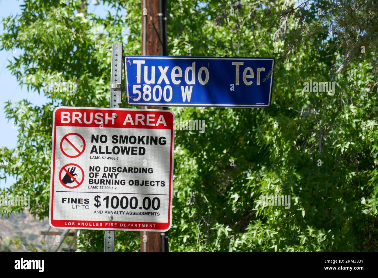 Los Angeles, California, USA 22nd August 2023 Tuxedo Terrace Sign and ...
