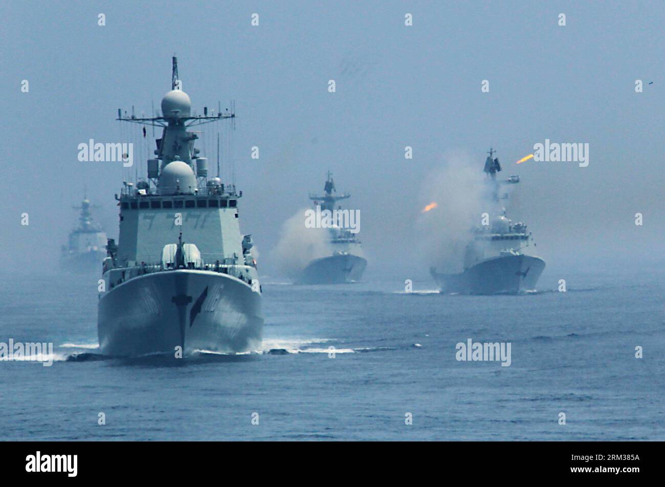 Chinese fire missile hi-res stock photography and images - Alamy