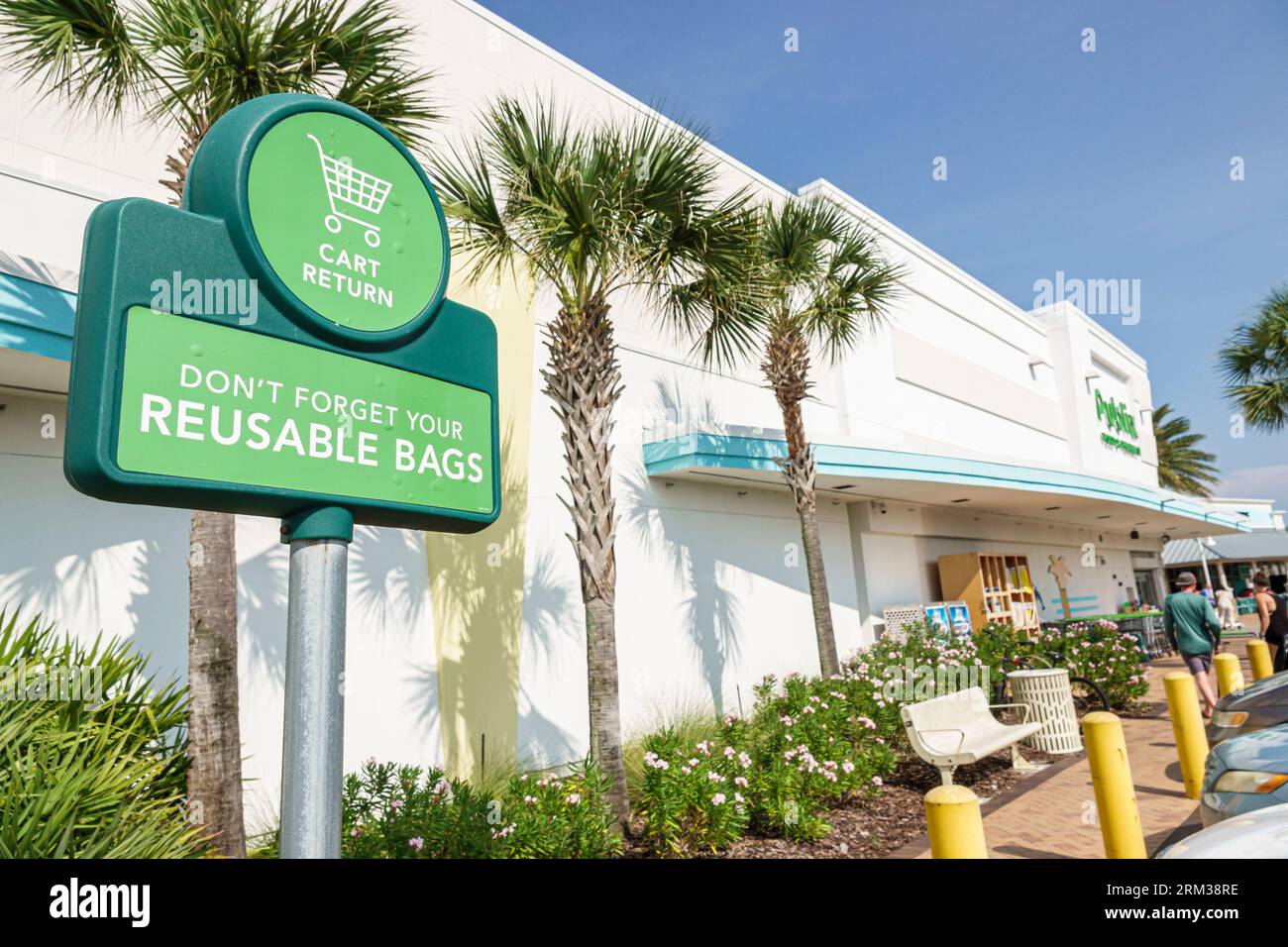 Publix grocery store supermarket outside exterior entrance hi-res stock ...