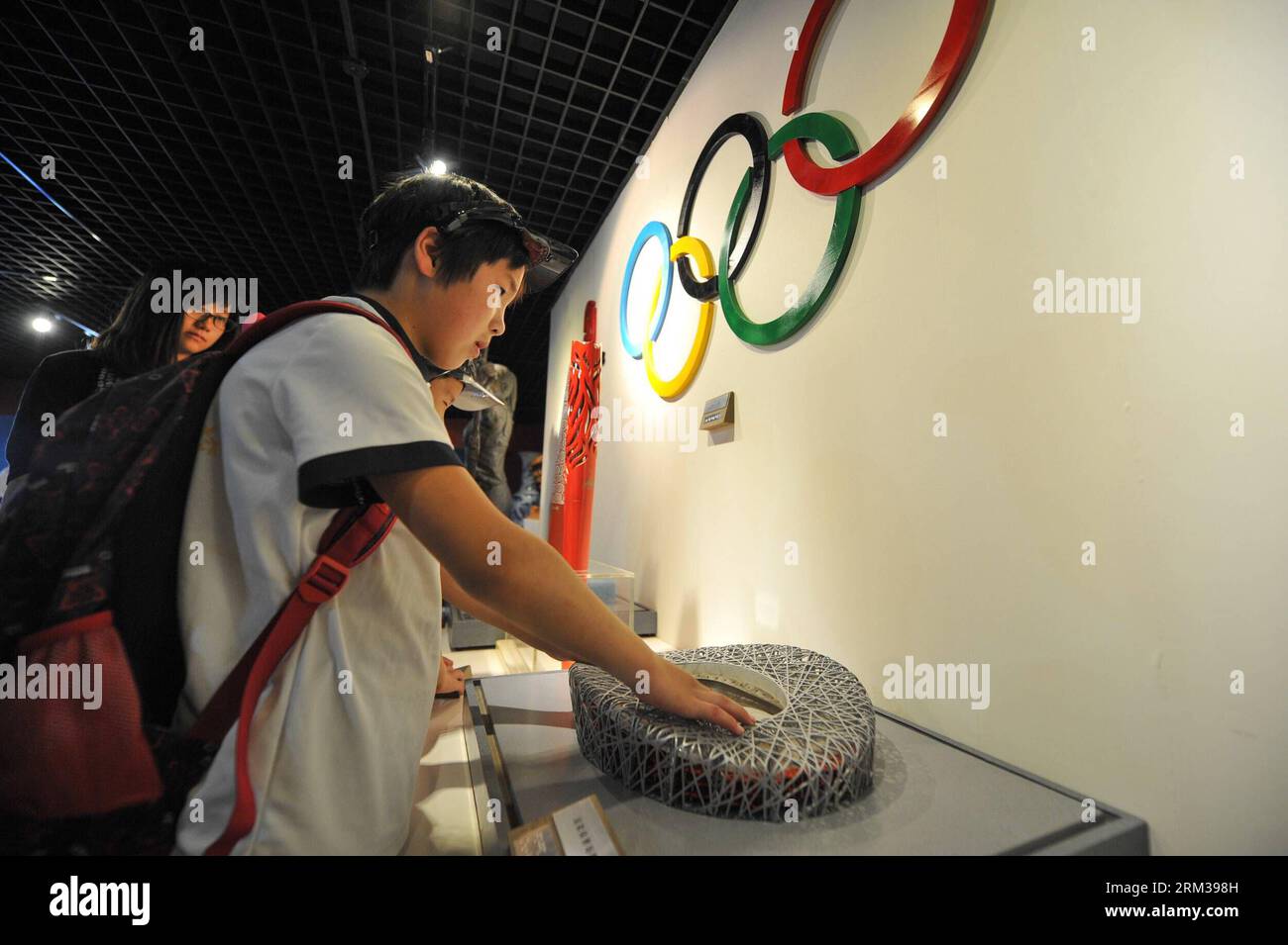 12 year old girl model hi-res stock photography and images - Alamy