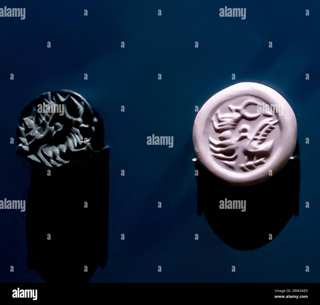 Gulf stamp-seals with animal representations - Qal'at al Bahrain , North Rampart 2050- 2000 B.C ...