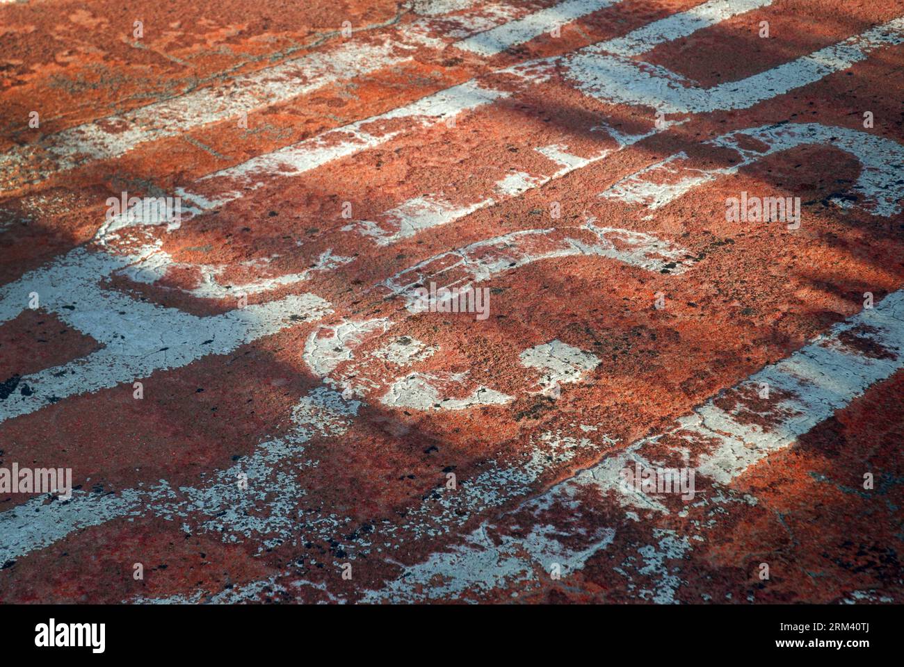 Faded road marking uk hi-res stock photography and images - Alamy