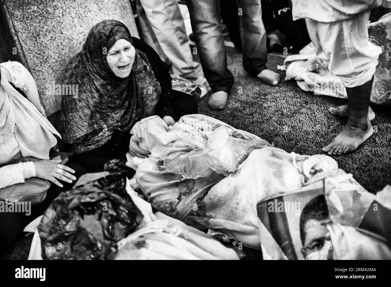 Woman dead body Black and White Stock Photos & Images - Alamy