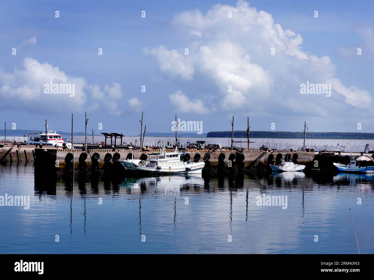 Big china small taiwan hi-res stock photography and images - Alamy