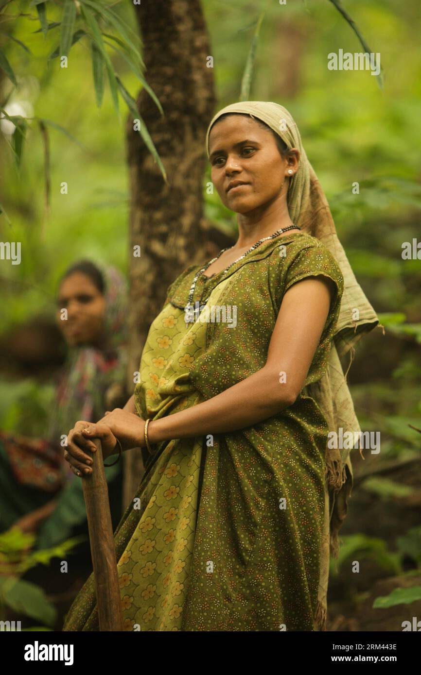 Bharuch tribe hi-res stock photography and images - Alamy