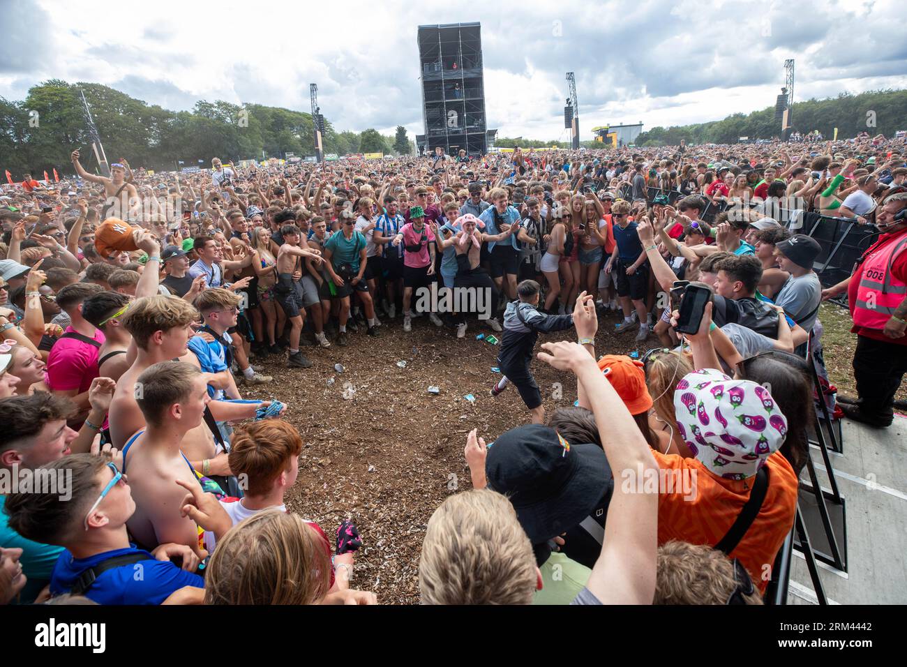 Circle Pit NEW ! 46 Inch Syrup Kettle Style Steel Fire Pit With 4 Inch