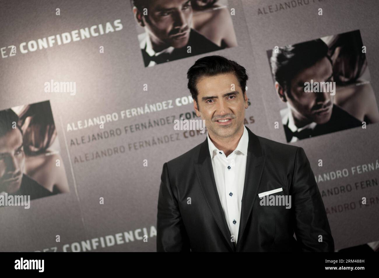 Alejandro Fernandez Confidencias Tour