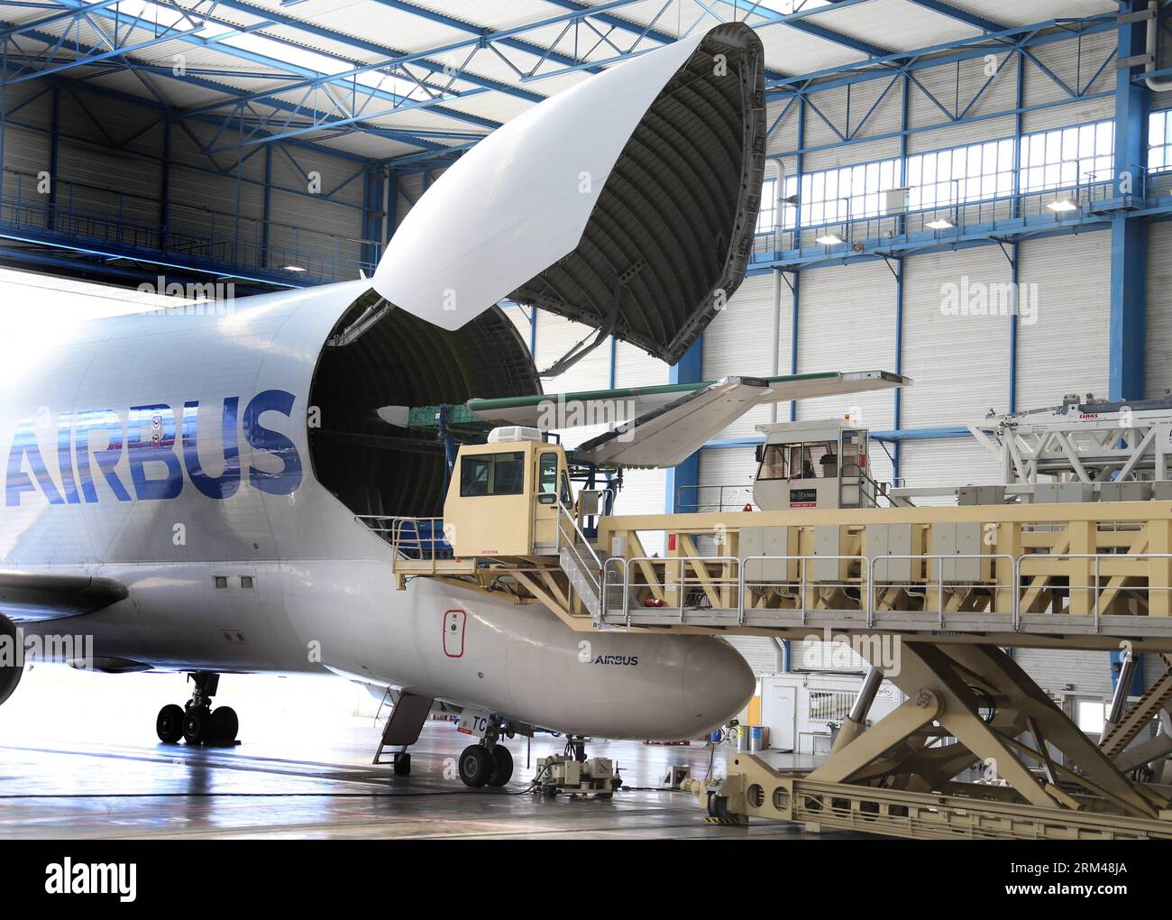 Parts of the Airbus A380 are sent to an aerotransport in Toulouse ...