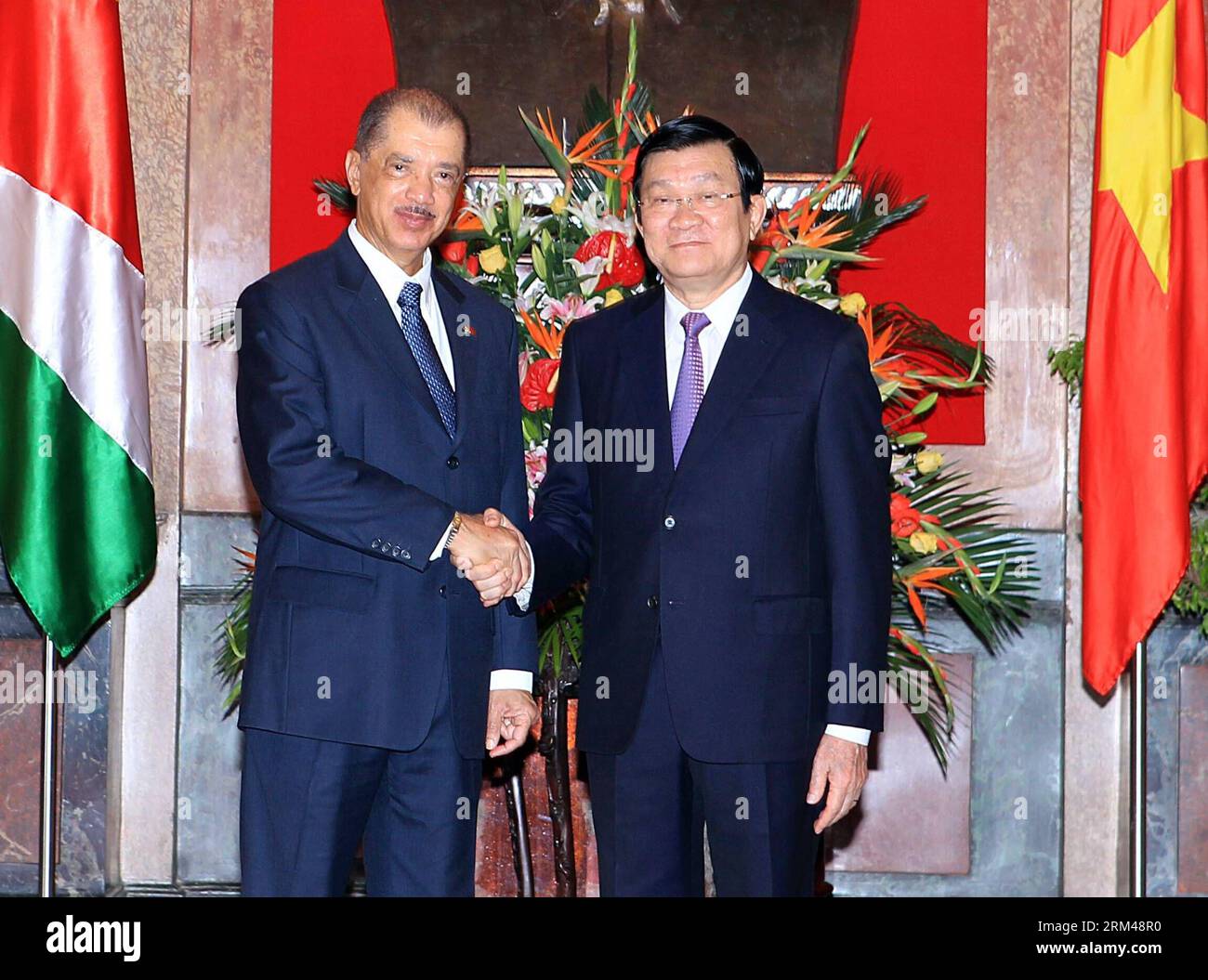 Alix truong hi-res stock photography and images - Alamy