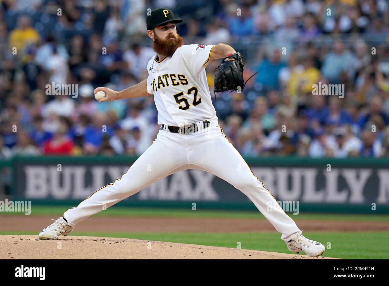 Pittsburgh Pirates starting pitcher Colin Selby delivers to a Chicago ...