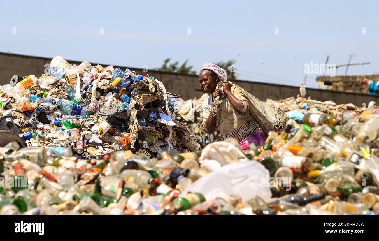 Garbage tonnes hi-res stock photography and images - Alamy